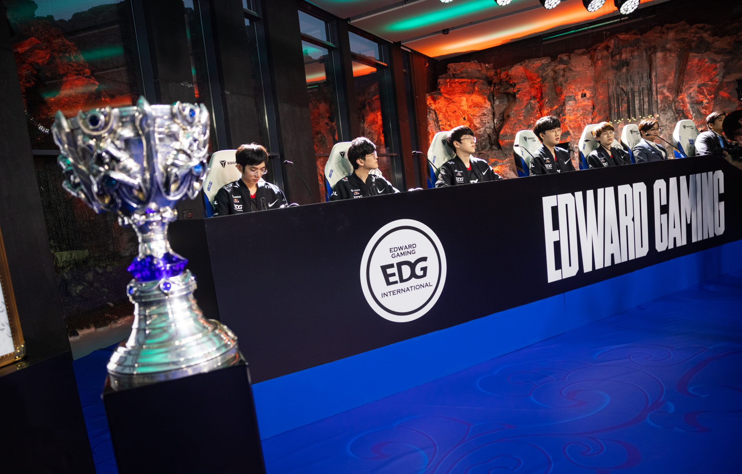 La venganza de China: EDG es el campeón de Worlds 2021 - Prensa Esports