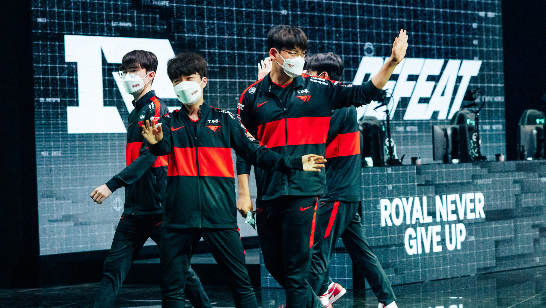 RNG, T1, G2 y Evil Geniuses a la fase final del MSI - Prensa Esports